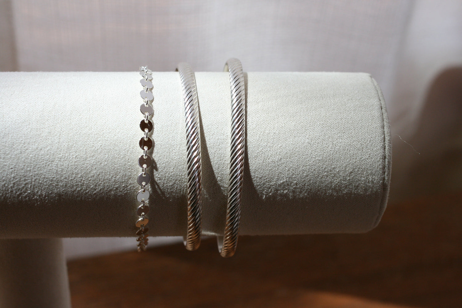 A Perfect Fit: How to Size a Cuff Bracelet for Effortless Style ...